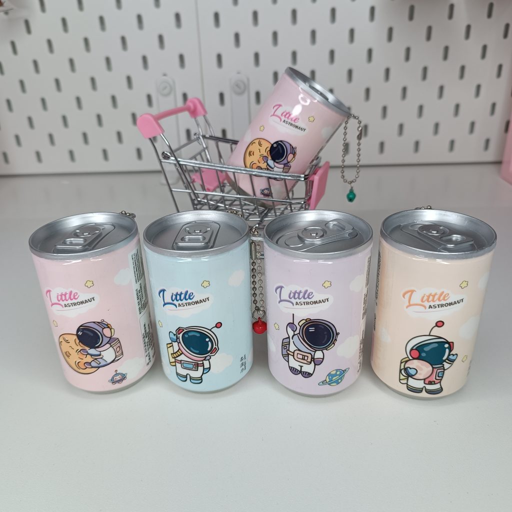 Lata de Refresco con Toallitas Multiusos Kawaii Astronauta - Mariquillarte